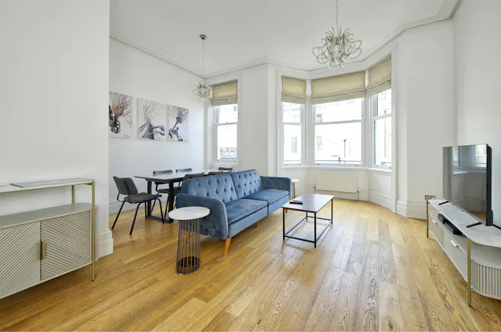 Coleherne & Brompton, Kensington, London | Plum Guide