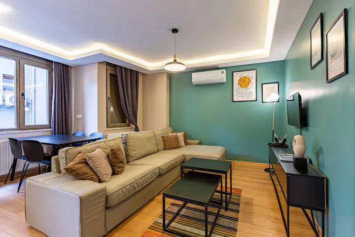 Cihangir Reflection, Beyoğlu, İstanbul | Plum Guide