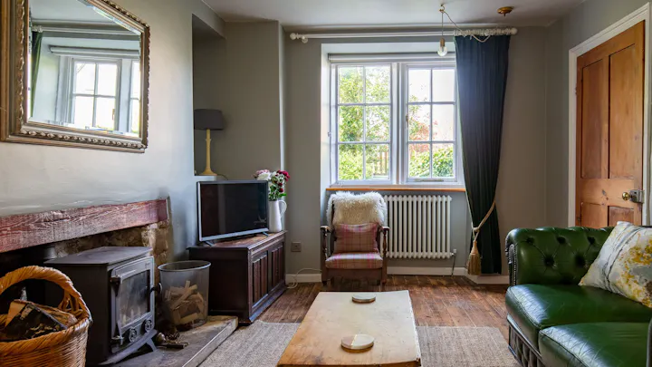 Wooded Willows, Stroud, Gloucestershire | Plum Guide