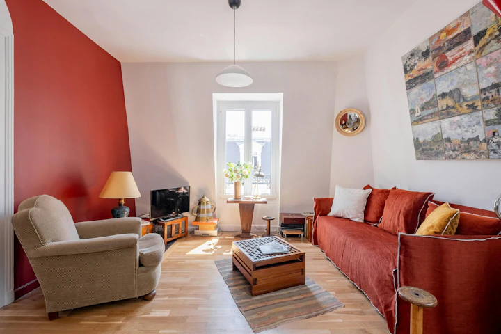 Paris Hues, Plaisance, Paris | Plum Guide