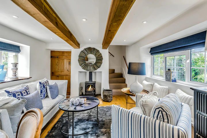 Cosy Cotswolds Cottage, England | Plum Guide