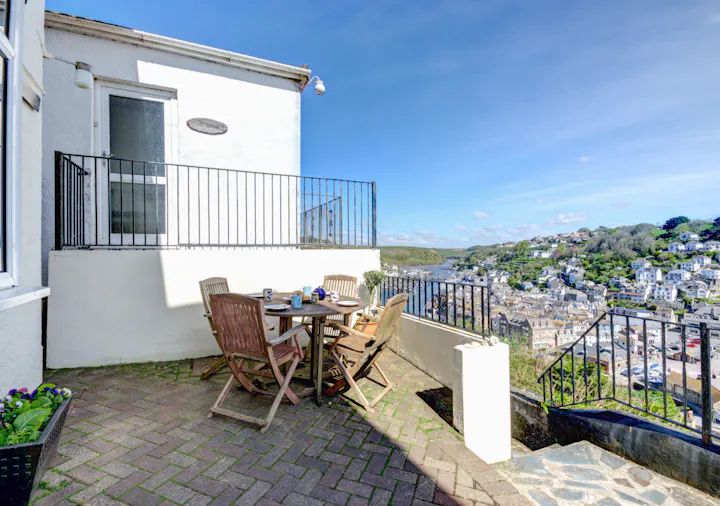 Mercurial Tides, Looe, Cornwall | Plum Guide