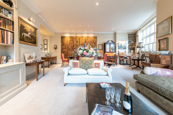 Chelsea Flair, London, England | Plum Guide