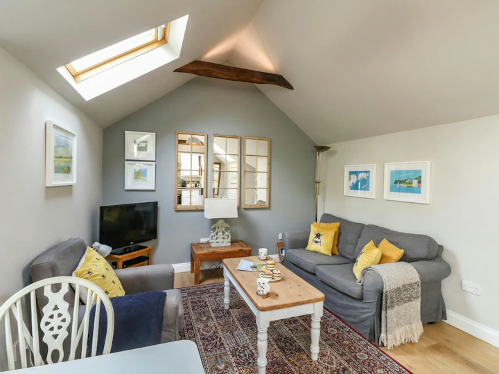Chesil Cottage, Dorset, England | Plum Guide