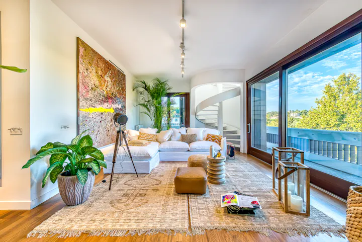 Italian Roses, Della Vittoria, Rome | Plum Guide