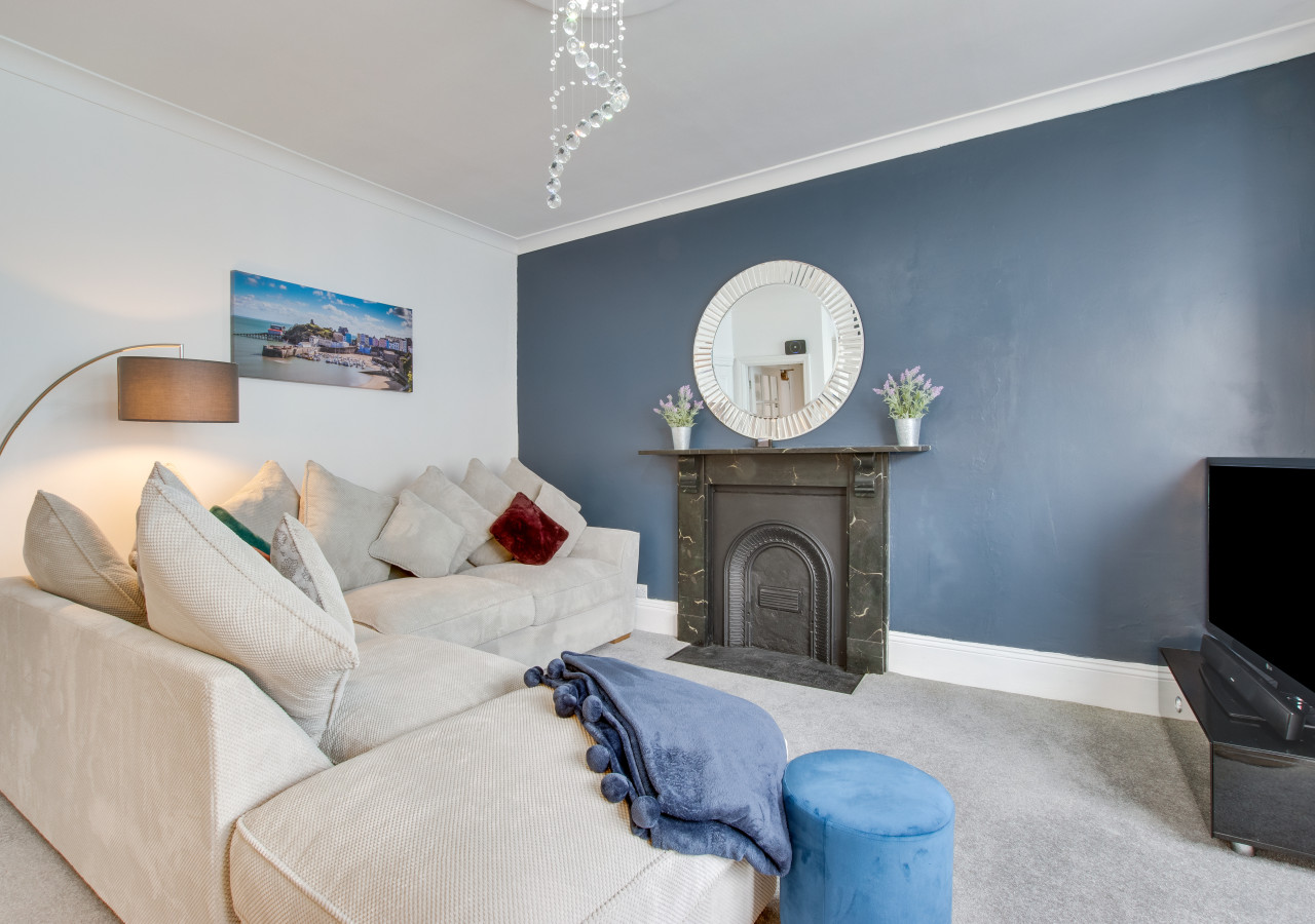 Hoist the Blue, Tenby, Pembrokeshire | Plum Guide