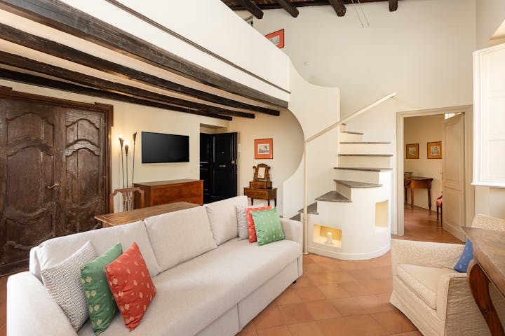 Stay in the best homes in Rome Capital, Lazio, Italy | Plum Guide