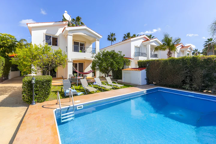 The Pearl Shell, Paphos, Cyprus | Plum Guide