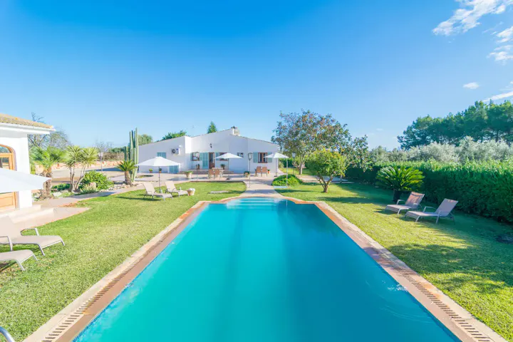 Botanical Breeze, Inca, Balearic Islands | Plum Guide