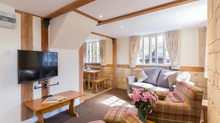 The Canopy of the Forest, Cheltenham | Plum Guide